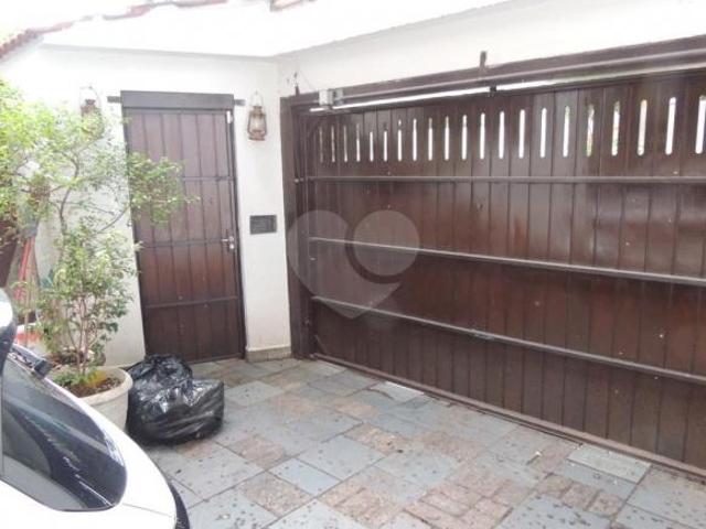 Casa com 4 quartos à venda em Vila Monumento SP