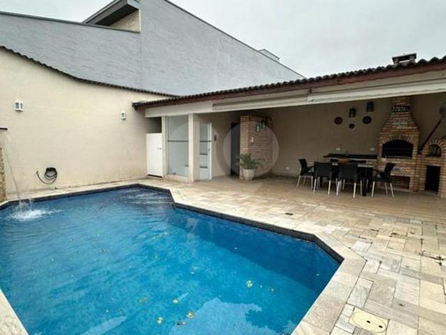 Casa com 4 quartos à venda em Vila galvão SP