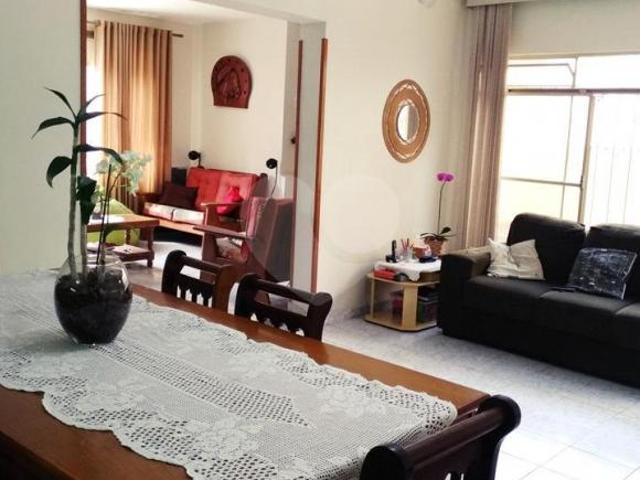 Casa com 4 quartos à venda em Vila romero SP