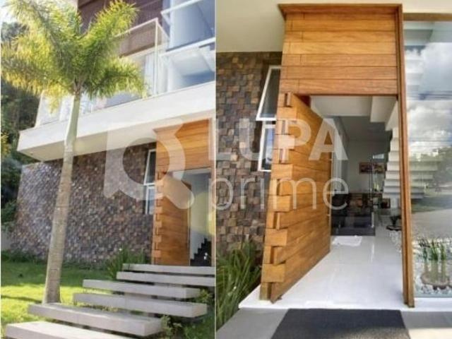 CASA COM 4 QUARTOS À VENDA EM ALDEIA DA SERRA