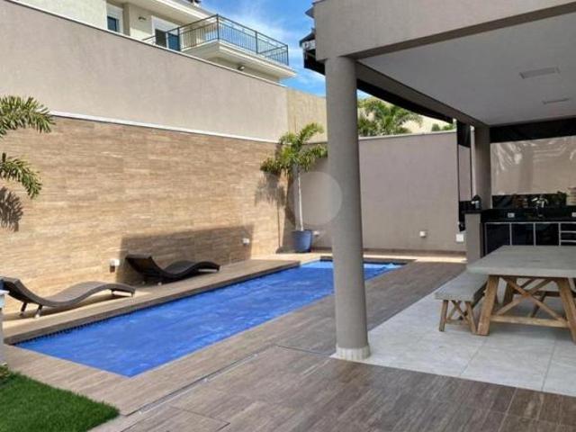 Casa com 4 quartos à venda em Alphaville Residencial Zero SP