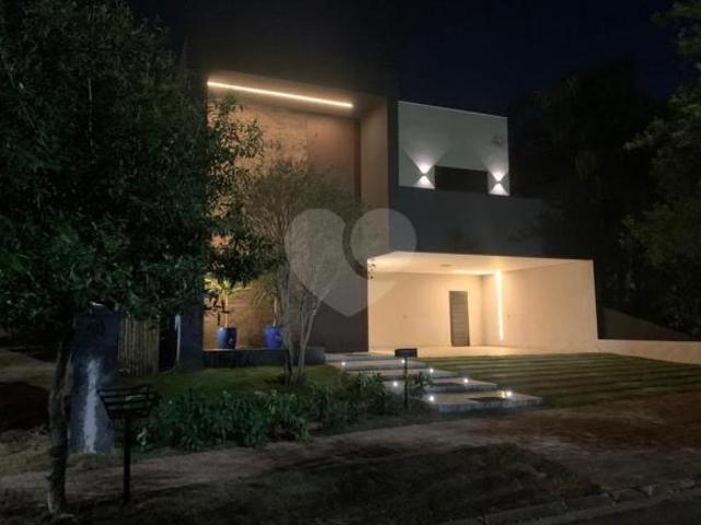 Casa com 4 quartos à venda em Alphaville SP