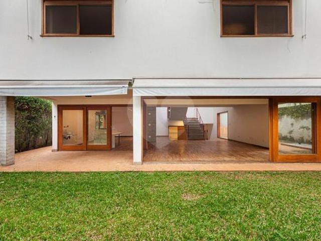 Casa com 4 quartos à venda em Alto de pinheiros SP