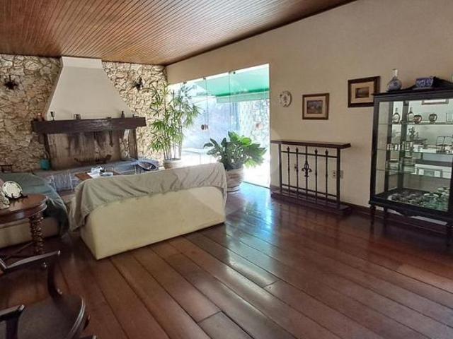 Casa com 4 quartos à venda em Alto de pinheiros SP