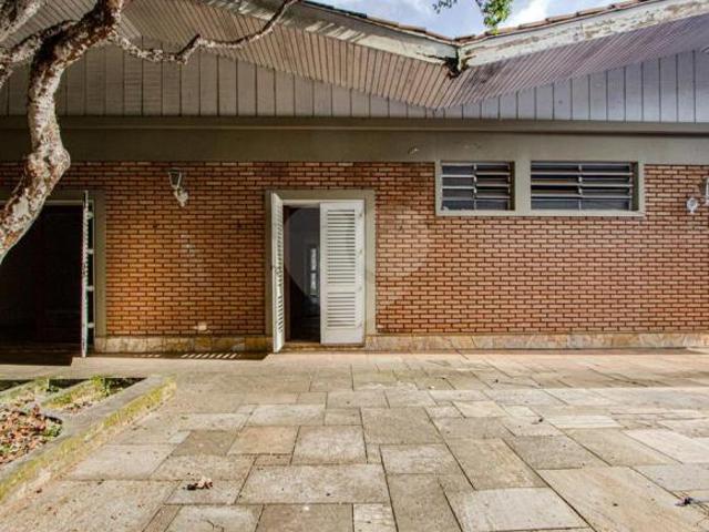 Casa térrea com 4 quartos à venda em Alto de pinheiros SP
