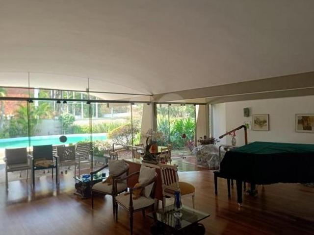 Casa com 4 quartos à venda em Alto de pinheiros SP