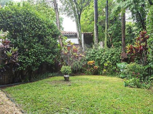 Casa com 4 quartos à venda em Alto de pinheiros SP