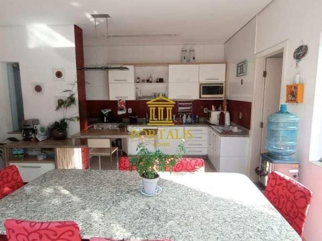Casa com 4 quartos à venda em Belo Horizonte, no bairro Colégio Batista