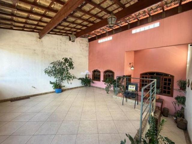 Casa com 4 quartos à venda em Belo Horizonte, no bairro Copacabana