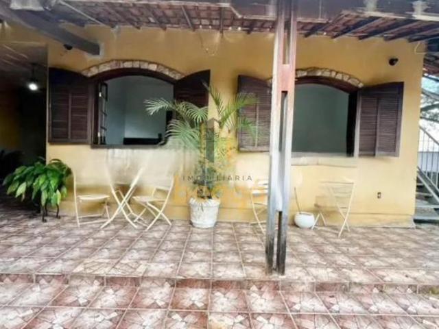 Casa com 4 quartos à venda em Belo Horizonte, no bairro Caiçaras