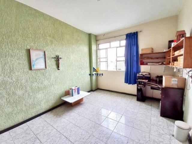 Casa com 4 quartos à venda em Belo Horizonte, no bairro Caiçaras