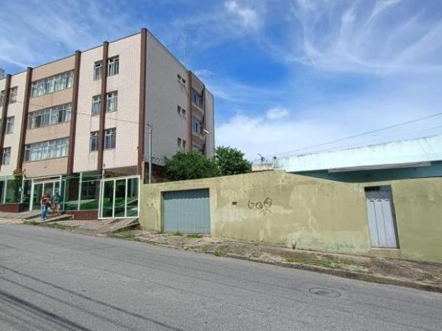 Casa com 4 quartos à venda em Belo Horizonte, no bairro Caiçaras