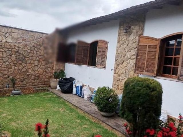 Casa com 4 quartos à venda em Belo Horizonte, no bairro Caiçaras