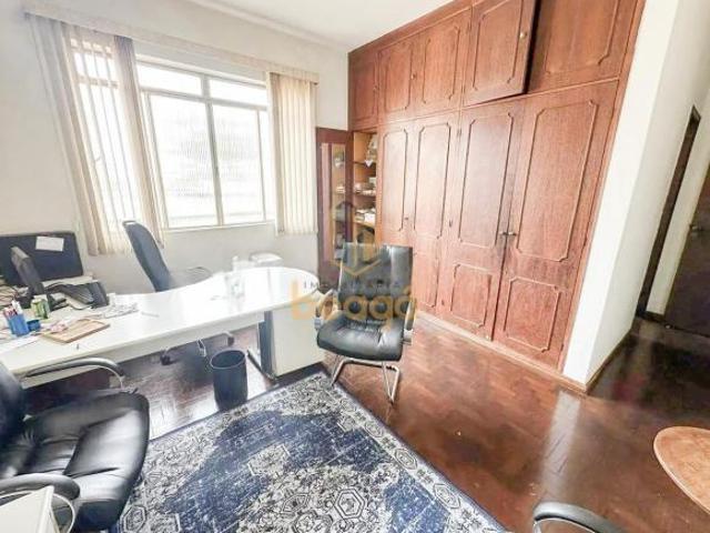 Casa com 4 quartos à venda em Belo Horizonte, no bairro Califórnia