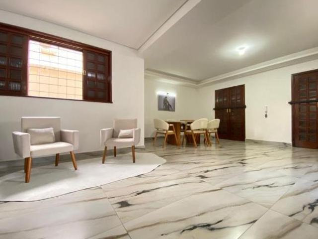 Casa com 4 quartos à venda em Belo Horizonte, no bairro Castelo
