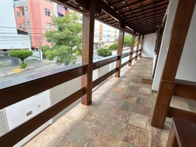 Casa com 4 quartos à venda em Belo Horizonte, no bairro Castelo
