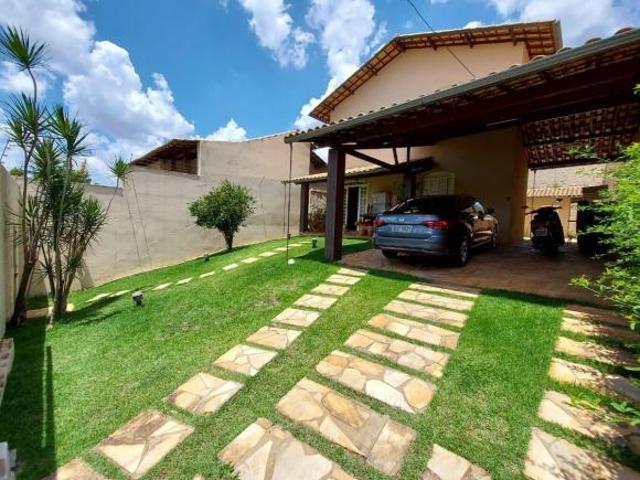 Casa com 4 quartos à venda em Belo Horizonte, no bairro Álvaro Camargos