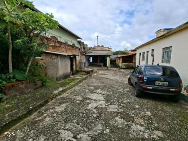Casa com 4 quartos à venda em Belo Horizonte, no bairro Brasil Industrial Barreiro