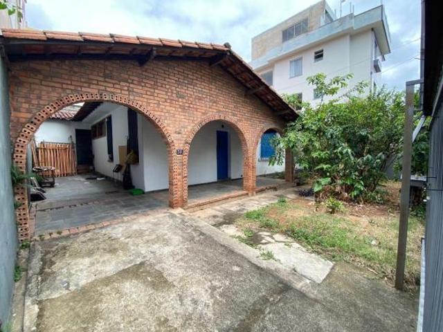 Casa com 4 quartos à venda em Belo Horizonte, no bairro Graça