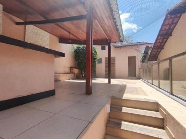 Casa com 4 quartos à venda em Belo Horizonte, no bairro Engenho Nogueira