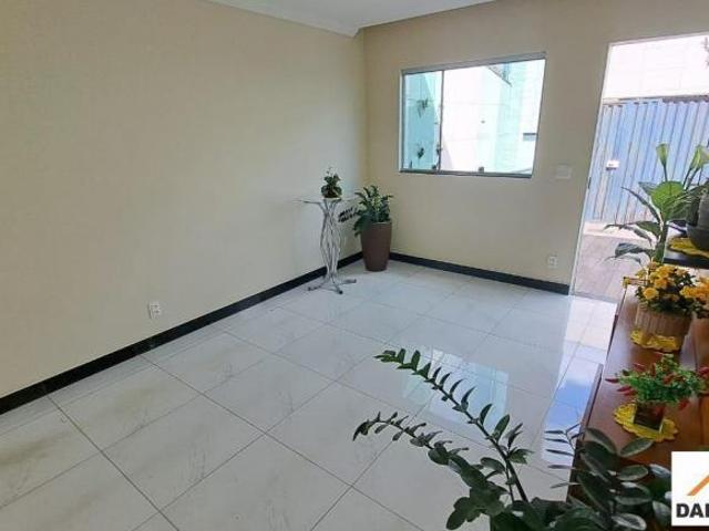 Casa com 4 quartos à venda em Belo Horizonte, no bairro Heliópolis