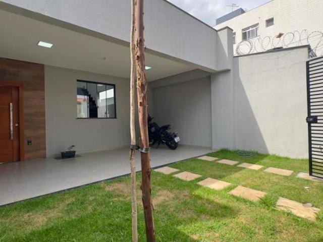 Casa com 4 quartos à venda em Belo Horizonte, no bairro Heliópolis