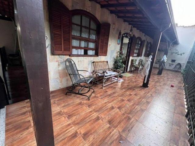 Casa com 4 quartos à venda em Belo Horizonte, no bairro Itapoã