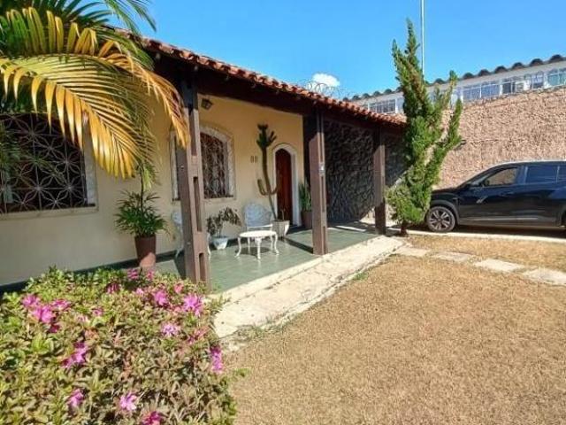 Casa com 4 quartos à venda em Belo Horizonte, no bairro Itapoã