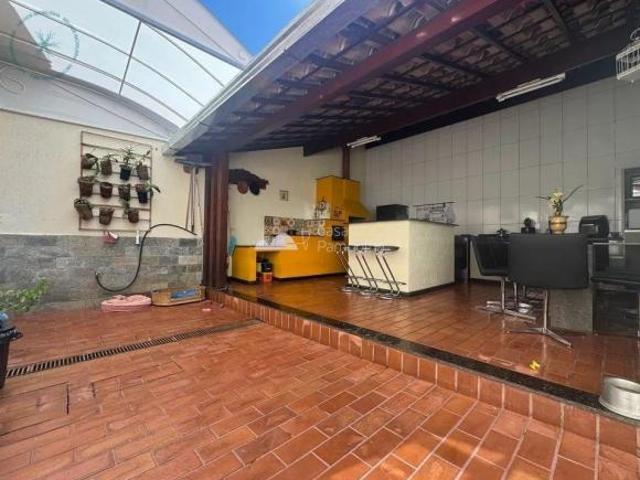 Casa com 4 quartos à venda em Belo Horizonte, no bairro Itapoã