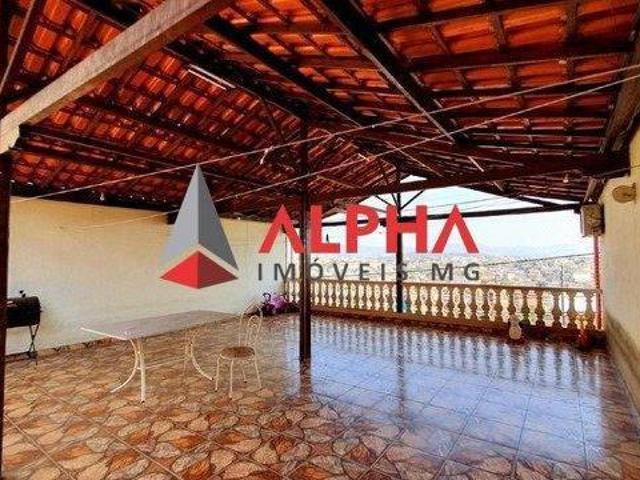 Casa com 4 quartos à venda em Belo Horizonte, no bairro Lindéia