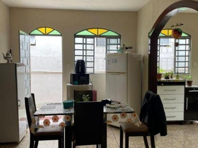 Casa com 4 quartos à venda em Belo Horizonte, no bairro Maria Virgínia