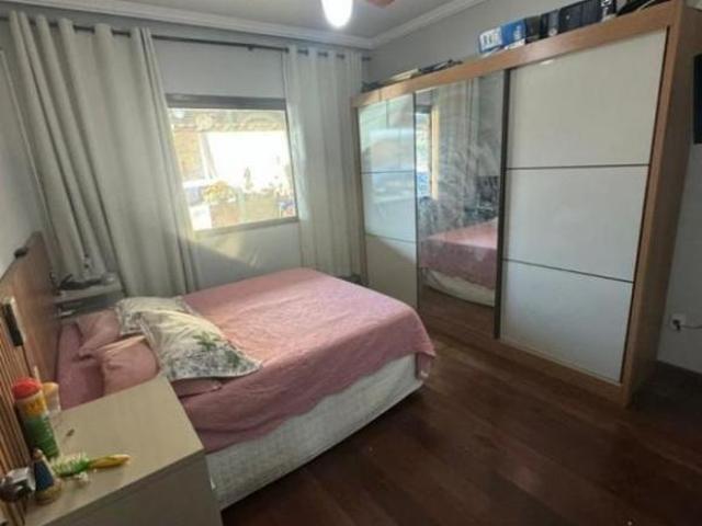 Casa com 4 quartos à venda em Belo Horizonte, no bairro Marilândia