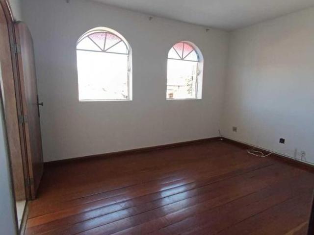 Casa com 4 quartos à venda em Belo Horizonte, no bairro Nova Vista