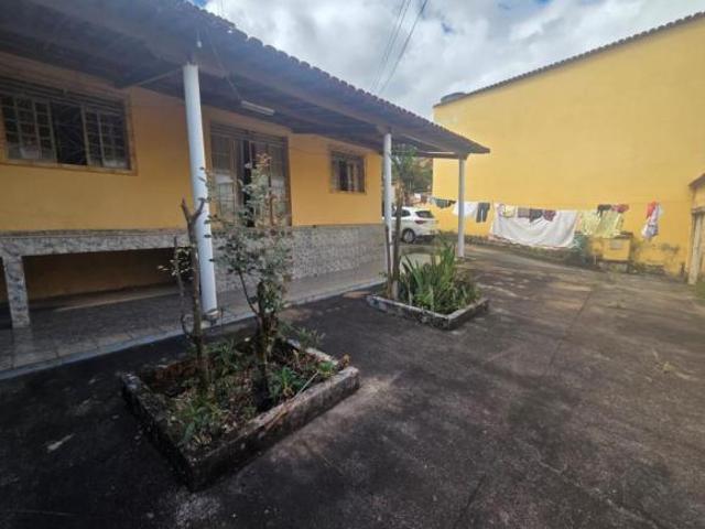 Casa com 4 quartos à venda em Belo Horizonte, no bairro Novo Glória