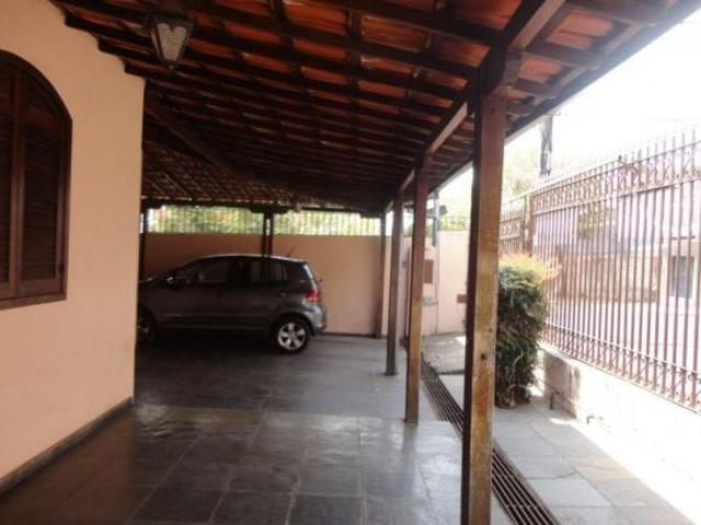 Casa com 4 quartos à venda em Belo Horizonte, no bairro Novo Glória