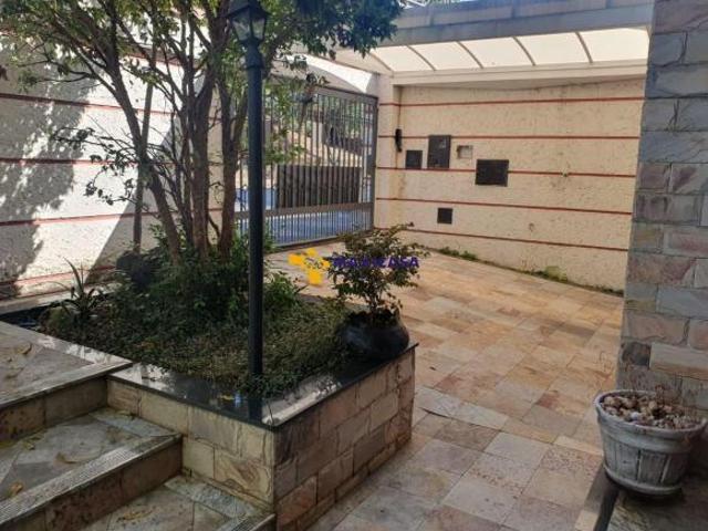 Casa com 4 quartos à venda em Belo Horizonte, no bairro São Luiz