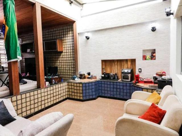 Casa com 4 quartos à venda em Belo Horizonte, no bairro Sagrada Família