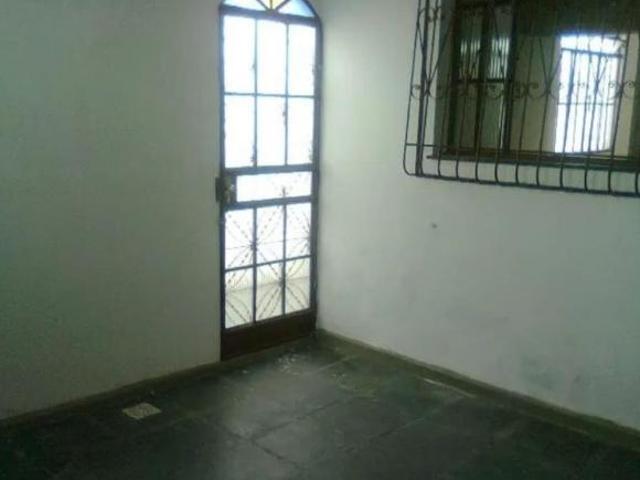Casa com 4 quartos à venda em Belo Horizonte, no bairro Santa Amélia