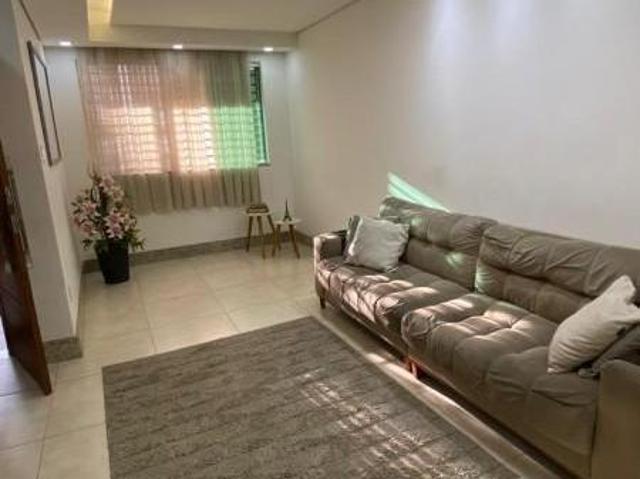 Casa com 4 quartos à venda em Belo Horizonte, no bairro Santa Amélia