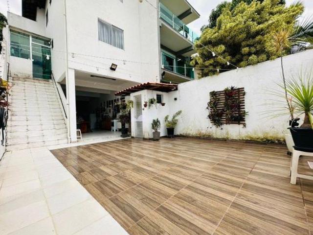 Casa com 4 quartos à venda em Belo Horizonte, no bairro Santa Amélia