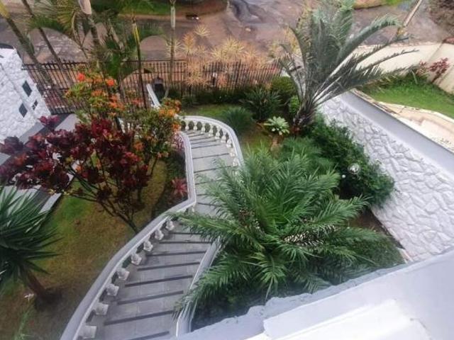 Casa com 4 quartos à venda em Belo Horizonte, no bairro Santa Lúcia