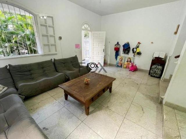 Casa com 4 quartos à venda em Belo Horizonte, no bairro Santa Lúcia