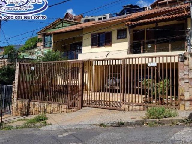 Casa com 4 quartos à venda em Belo Horizonte, no bairro Santa Lúcia