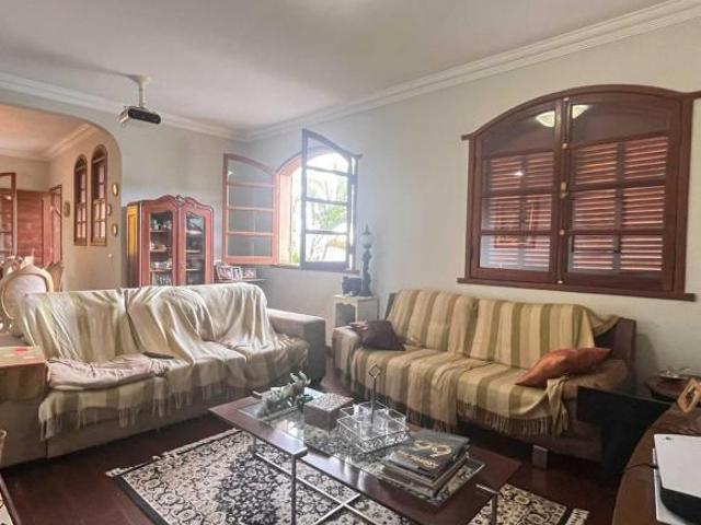 Casa com 4 quartos à venda em Belo Horizonte, no bairro Santa Lúcia
