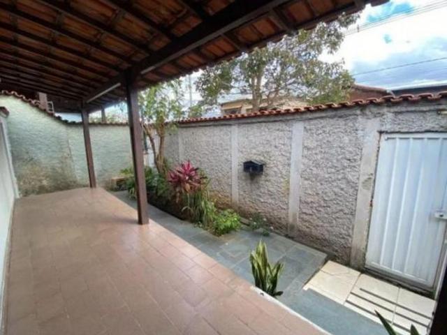 Casa com 4 quartos à venda em Belo Horizonte, no bairro Santa Mônica