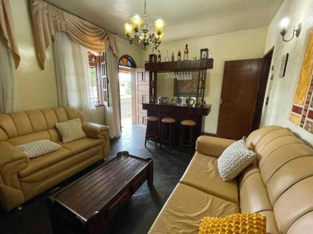 Casa com 4 quartos à venda em Belo Horizonte, no bairro Santa Terezinha