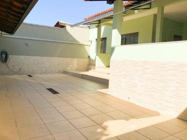 Casa com 4 quartos à venda em Belo Horizonte, no bairro Serrano