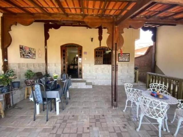 Casa com 4 quartos à venda em Belo Horizonte, no bairro Teixeira Dias