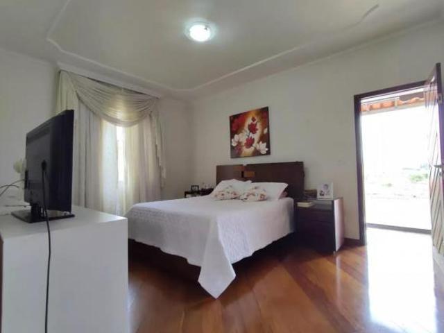 Casa com 4 quartos à venda em Belo Horizonte, no bairro Tirol