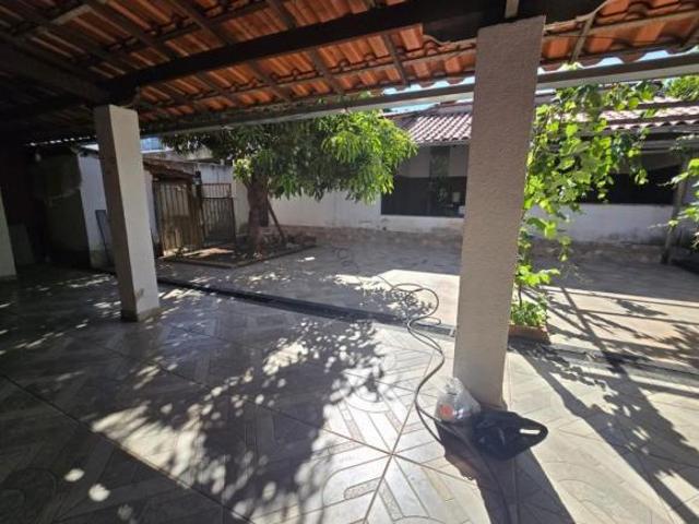 Casa com 4 quartos à venda em Belo Horizonte, no bairro Trevo